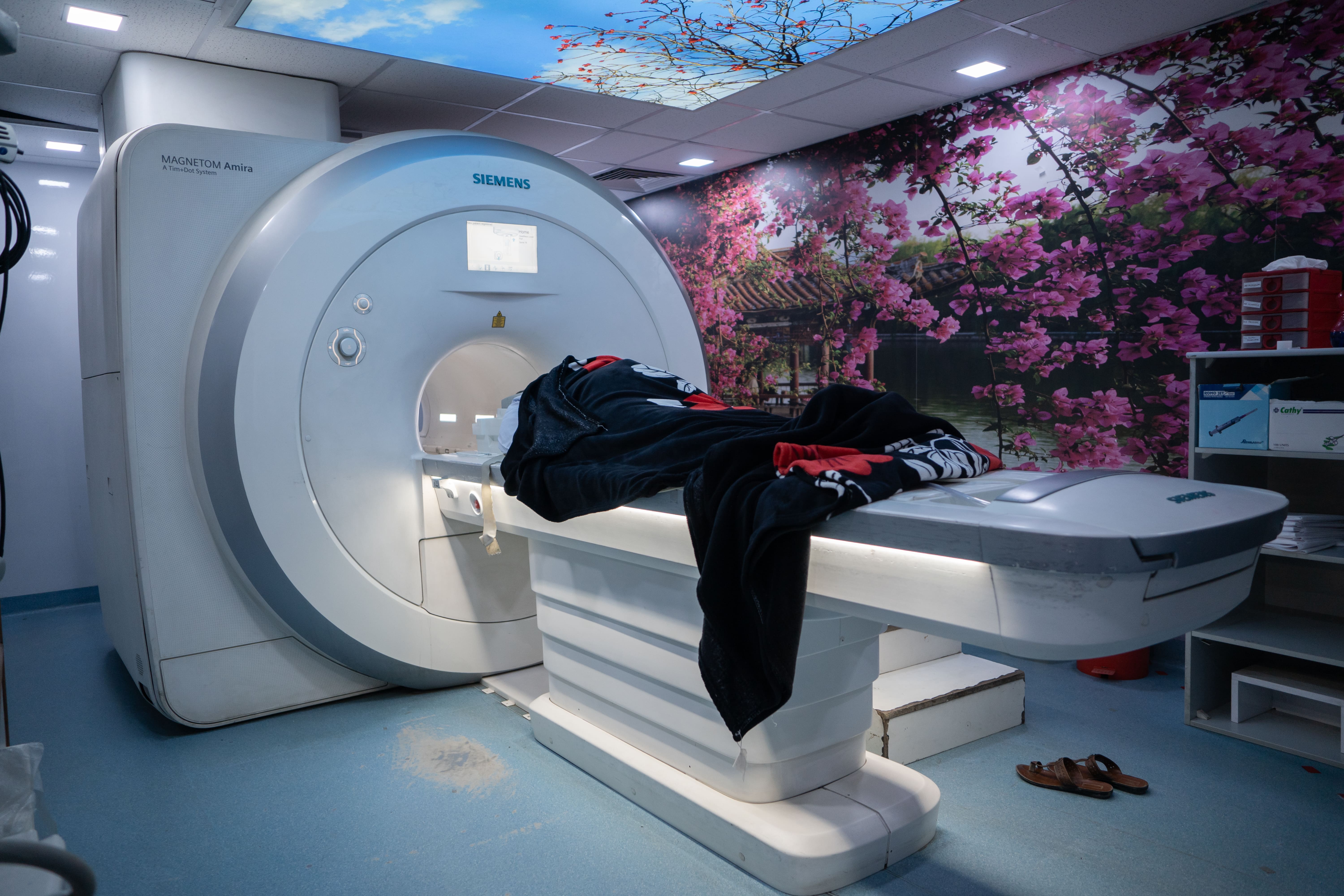 Best MRI Center in Delhi / Noida - Saral Diagnostics